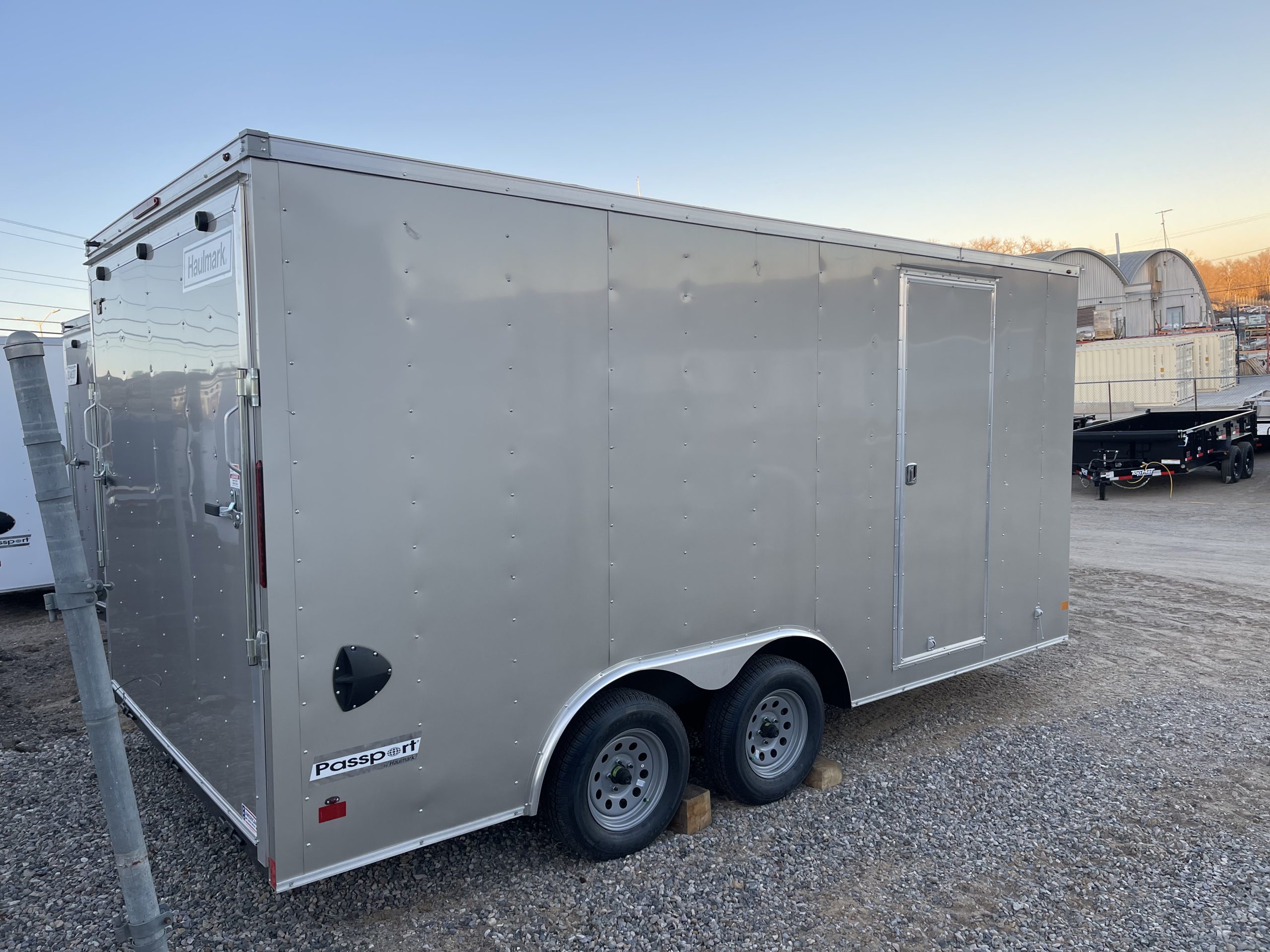 2025 American Hauler Arrow 8.5×20 Tandem Axle Enclosed Trailer ...